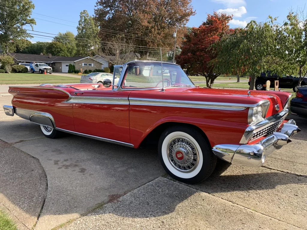1959 Ford Fairlane 500 Skyliner Hardtop Convertible – Amazing Cars
